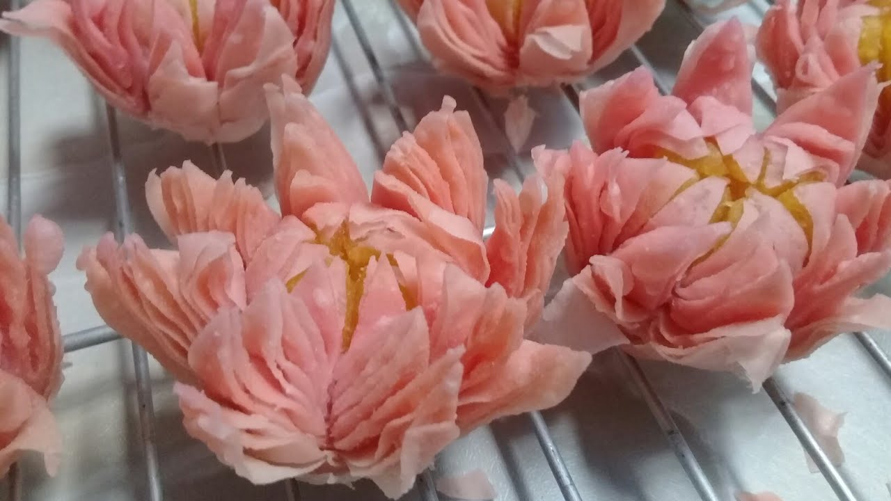 RESEP LOTUS PASTRY || FLAKY PASTRY - YouTube