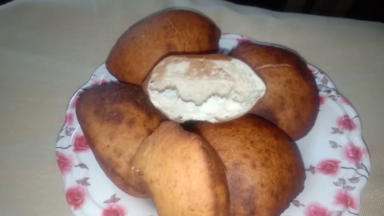 Snack item || banana boorelu || sweet and tasty fluffy boorelu || ఇంకా ...