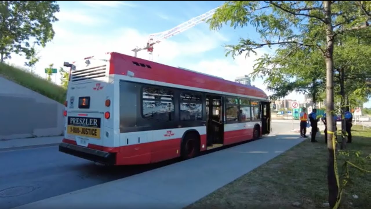 TTC Line 2 Shuttle Bus Ride #3505 from Kipling Stn to Islington Stn ...