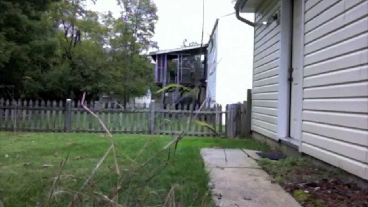 Texas Chainsaw Massacre Slaughterhouse - YouTube