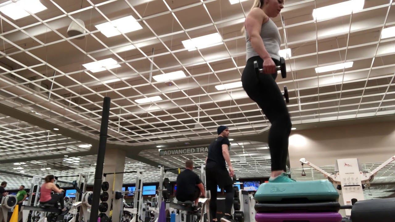 Step Up to Curtsy Lunge - YouTube