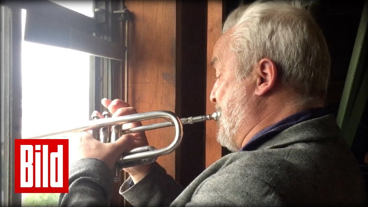 Michel-Trompeter in Hamburg - Jeder hört ihn, keiner kennt ihn! - YouTube