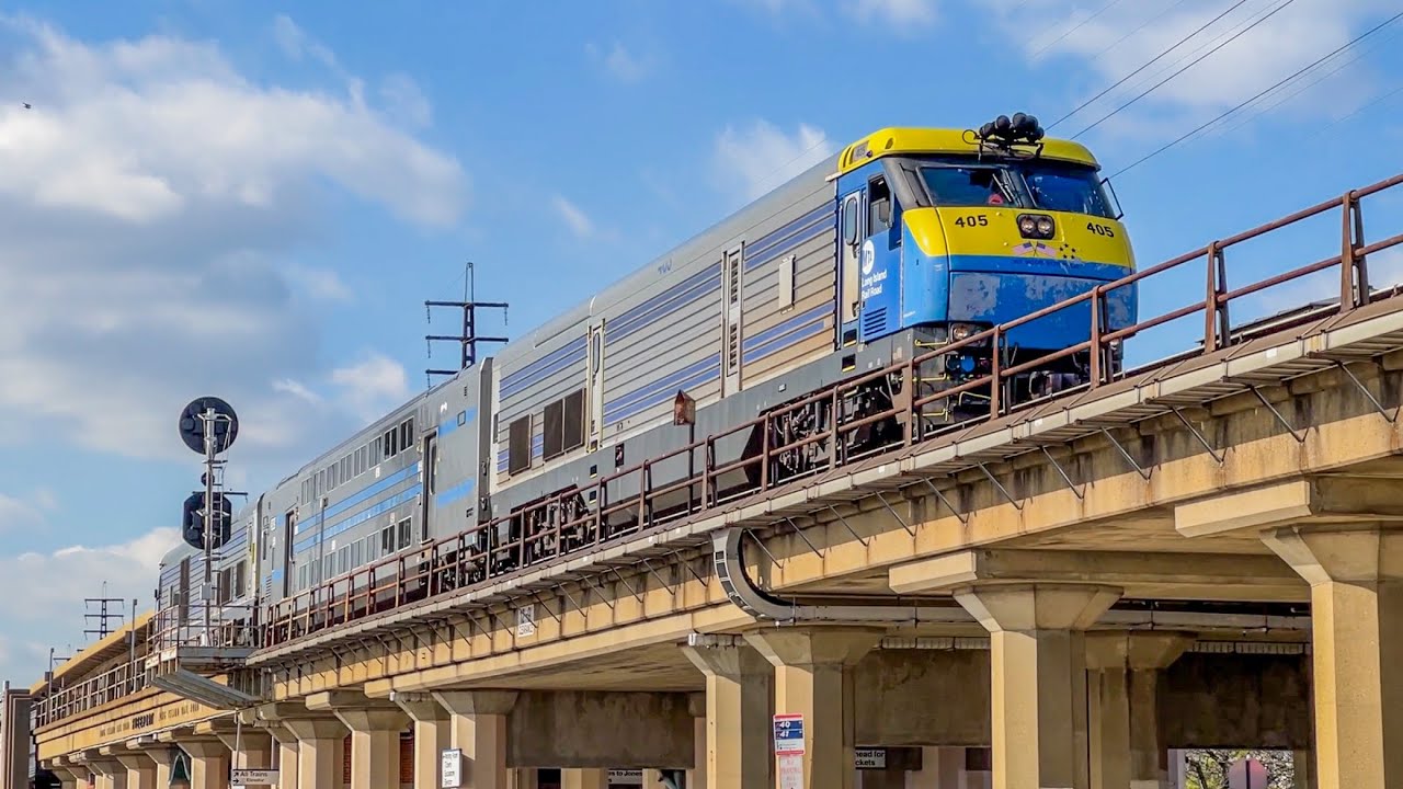 Rare: LIRR 1 car, 2 engine equipment move at Freeport - YouTube