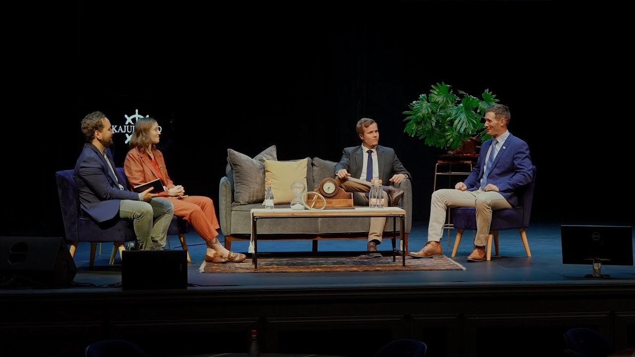 Jong Afrikaners bespreek die toekoms | Ernst van Zyl, Monica Mynhardt ...