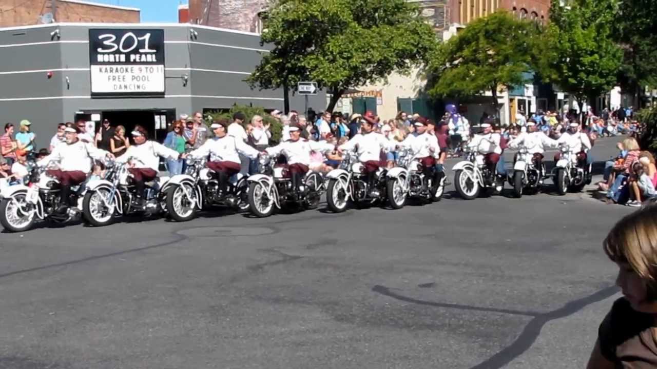 Seattle Cossack Motorcycle Stunt Team - YouTube