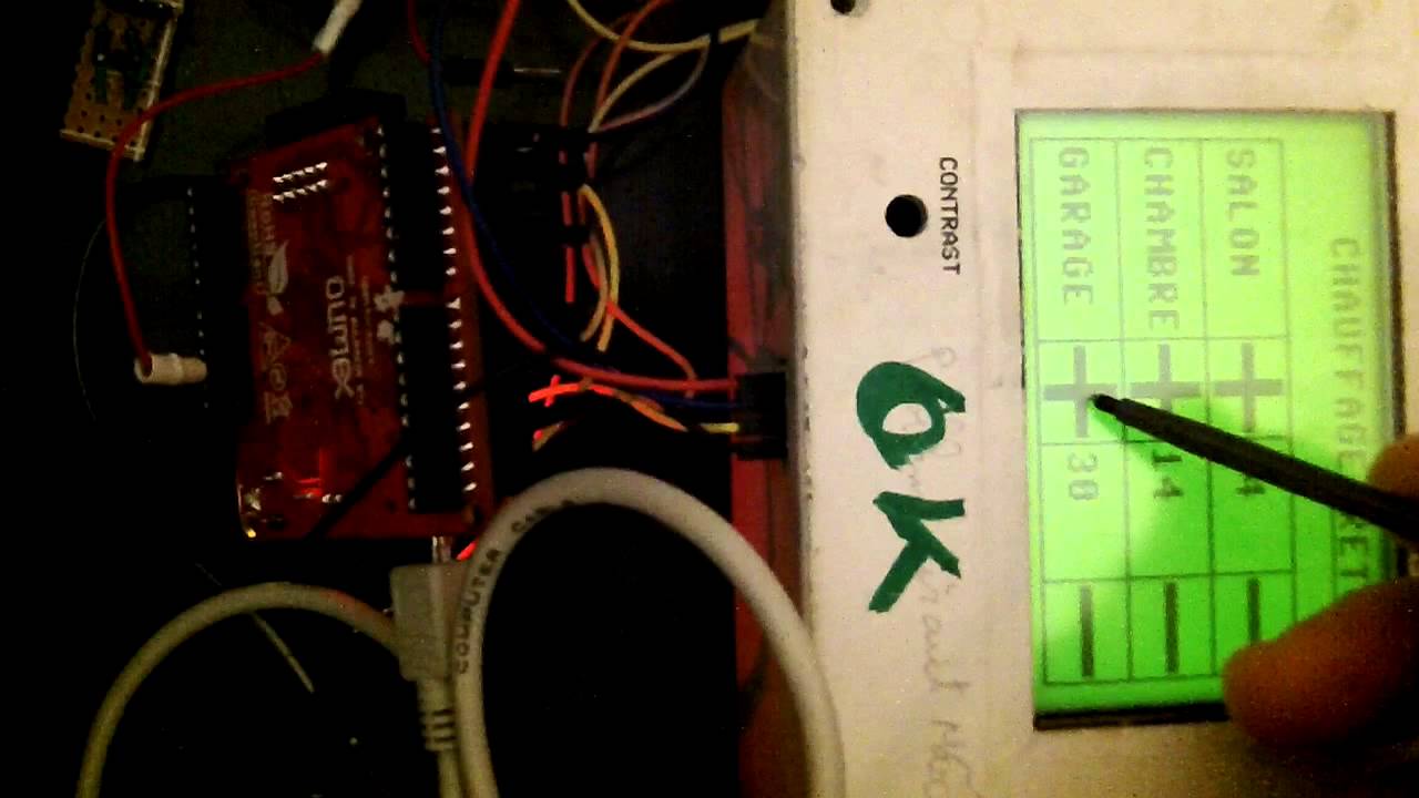 Systeme domotique avec ecran tactile. Domotics system with touch screen ...