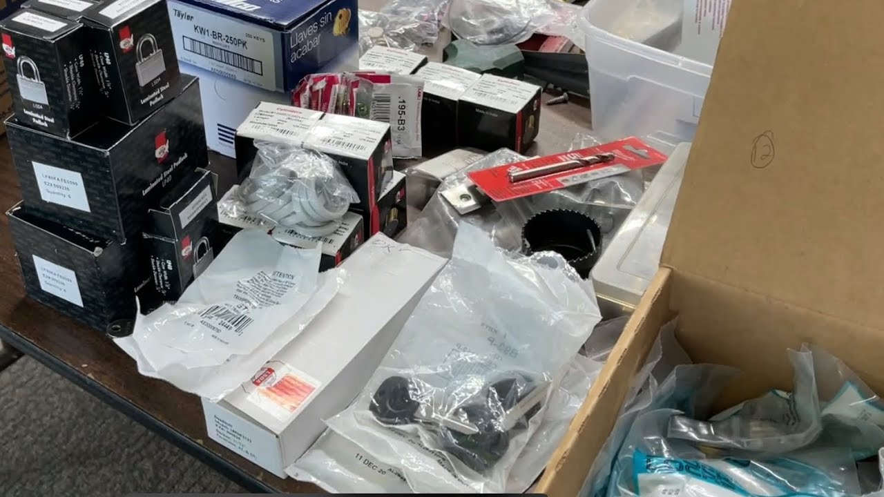 Unboxing and Stocking “random assortment of things from 2” - YouTube