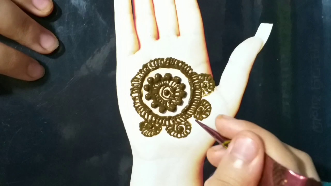 Gol tikki mehedi Design using bottle cap😱|Round shape mehedi Design ...