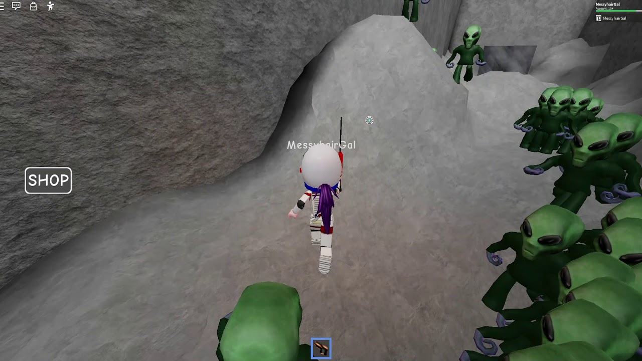 Can Rosie and I ESCAPE this ALIEN INVASION? (Roblox: Alien Attack ...