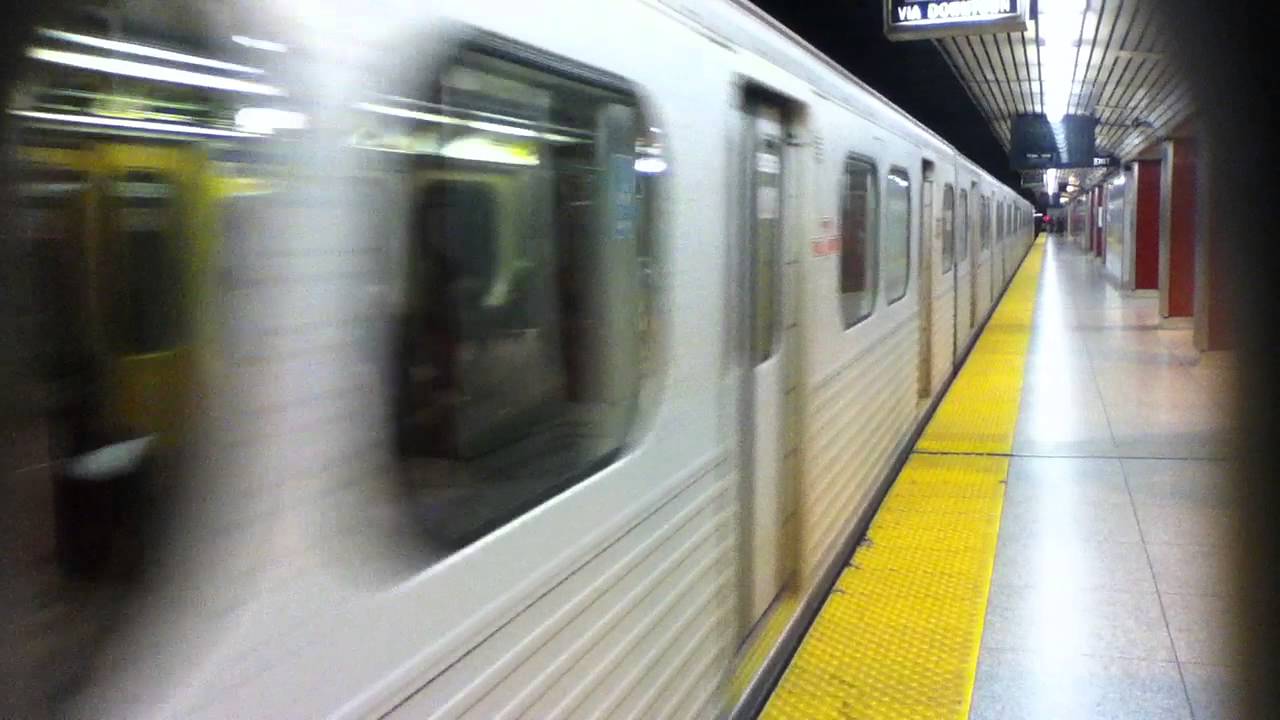 TTC 1976-1979 Hawker-Siddeley H5 #5781 | 1 Yonge - YouTube