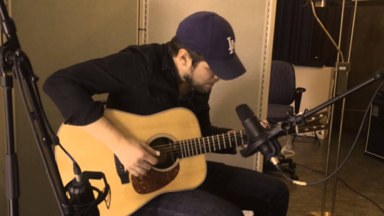 Emil Ernebro plays Vendel Guitar - YouTube