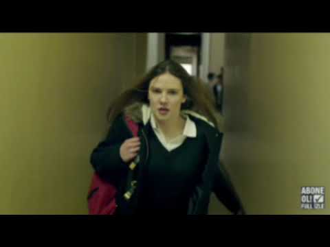 Hazal en yakın arkadaşını dövüyor