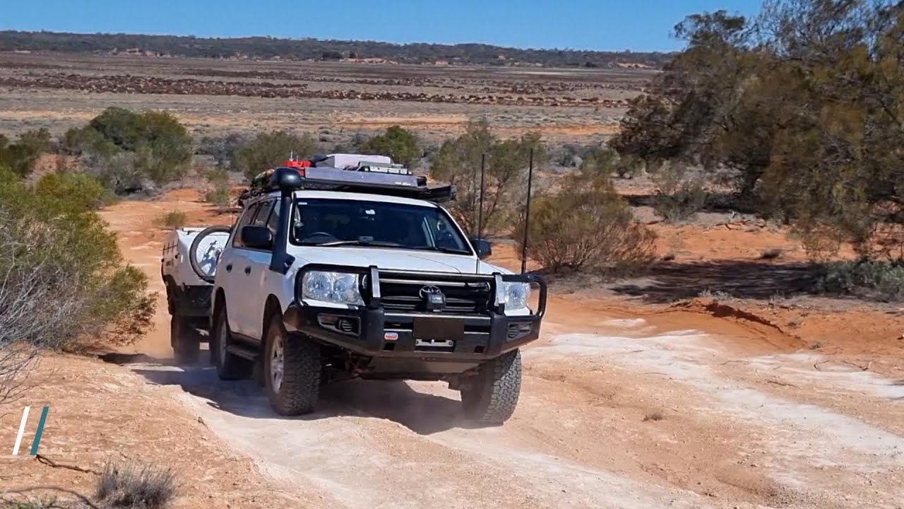 2022-09 Anne Beadell Highway - YouTube