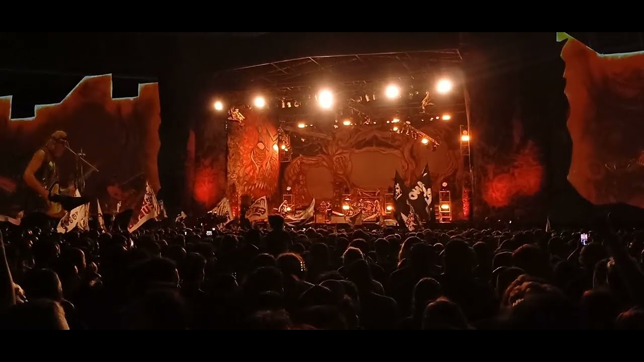 Panic Show - La Renga - YouTube