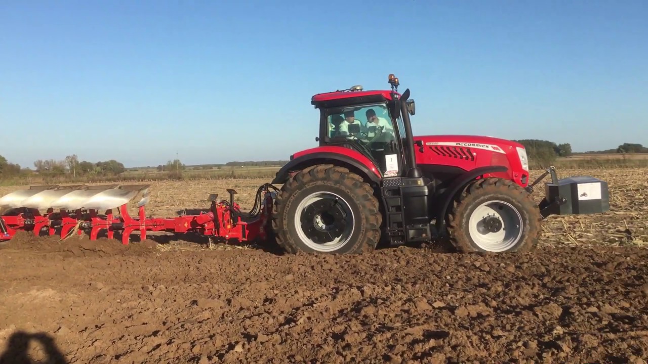 Ciągnik McCormick X8 680 Pierwszy w Polsce - YouTube