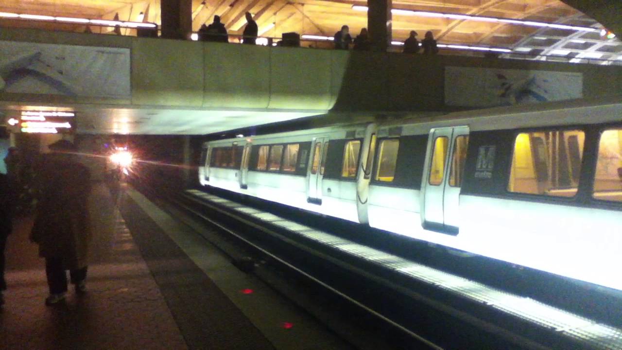 DC Metro (WMATA): 2 Red line train arrived @ Gallery Place - YouTube