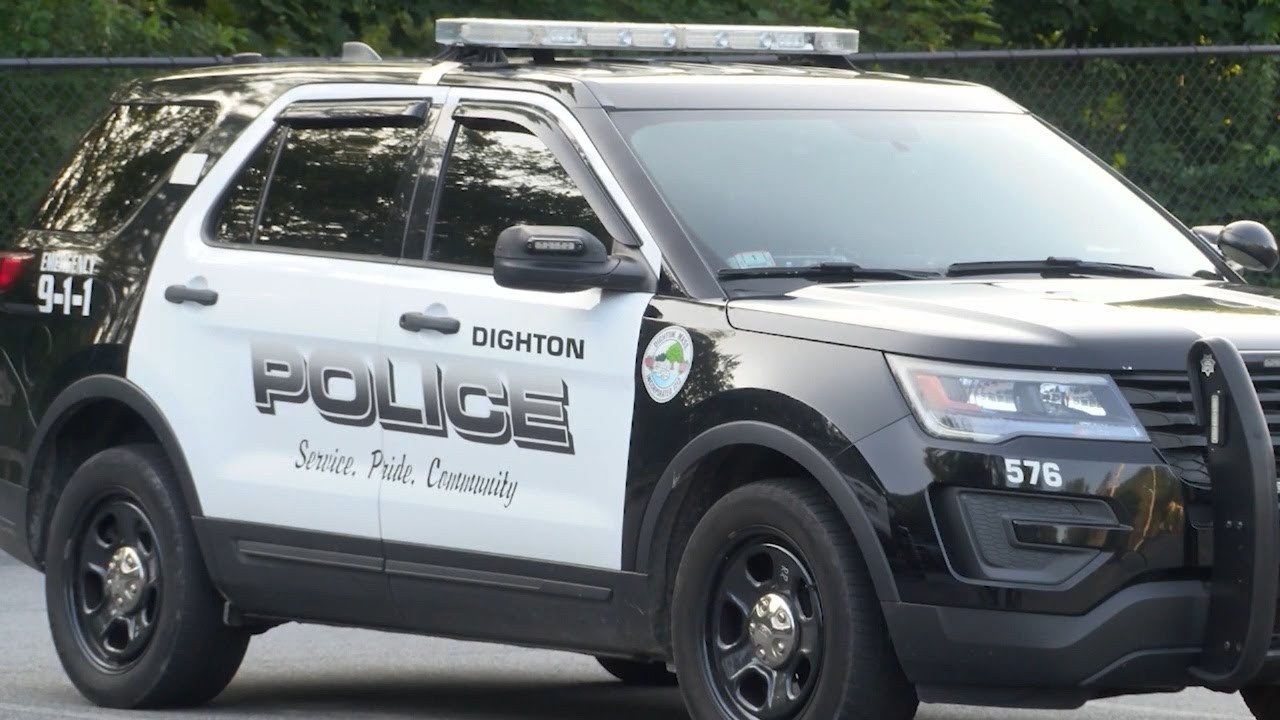 Sole Dighton police chief candidate to interview today - YouTube