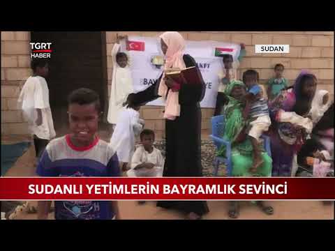 İhlas Vakfı Afrika'da Yetim Çocuklarımıza Rengarenk Bayramlıklar Dağıtmaya Devam Ediyor...