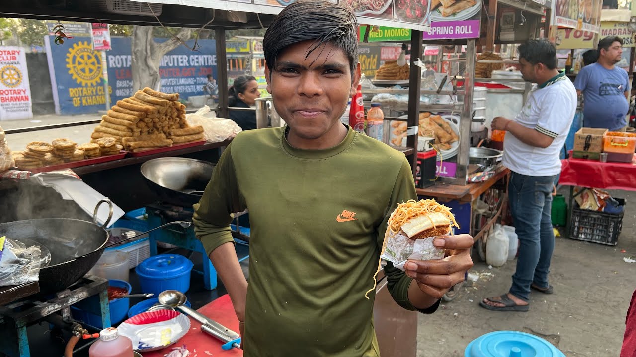 ANGRY STREETFOOD VENDORS | ITNA GUSSA KYU BHAI | STREETFOOD INDIA - YouTube