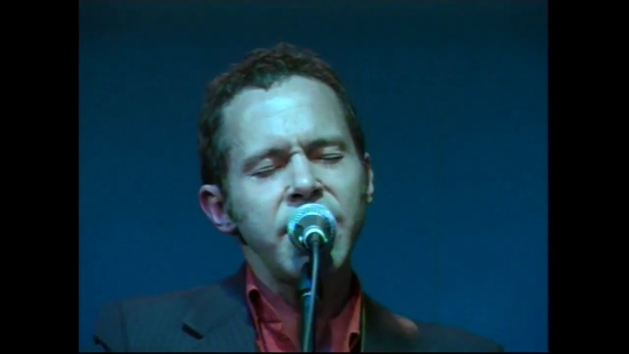 Chris Chapple - River (Joni Mitchell) - YouTube