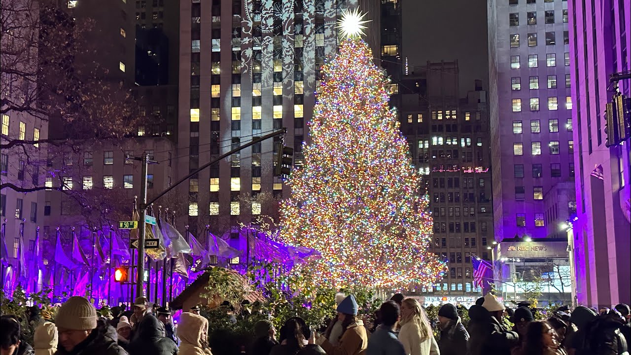 New York: Christmas Tree Lighting Rockefeller Center - YouTube