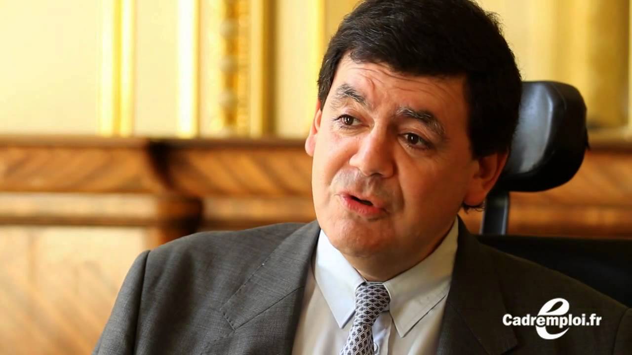 Eric Molinié : "un handicapé peut aussi être un con" - YouTube