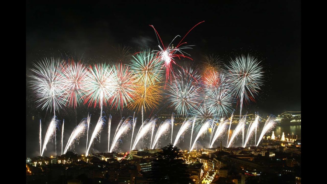 Madeira New Year Fireworks 2015 HD Live - YouTube