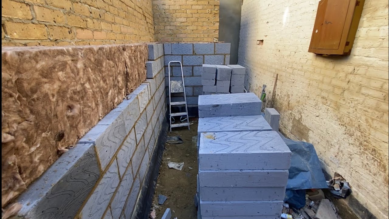 Internal blocks and lintel are done - YouTube