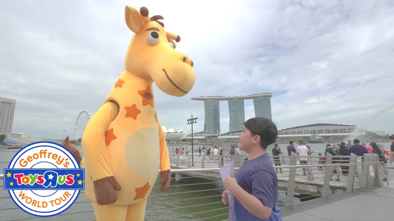 Geoffrey’s World Tour: Welcome to Singapore! | Toys”R”Us - YouTube
