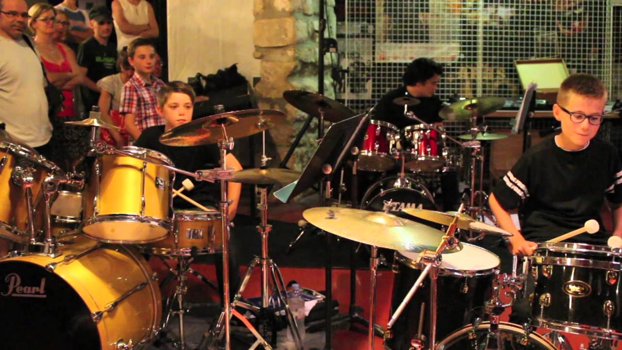 Concert Batterie V - YouTube