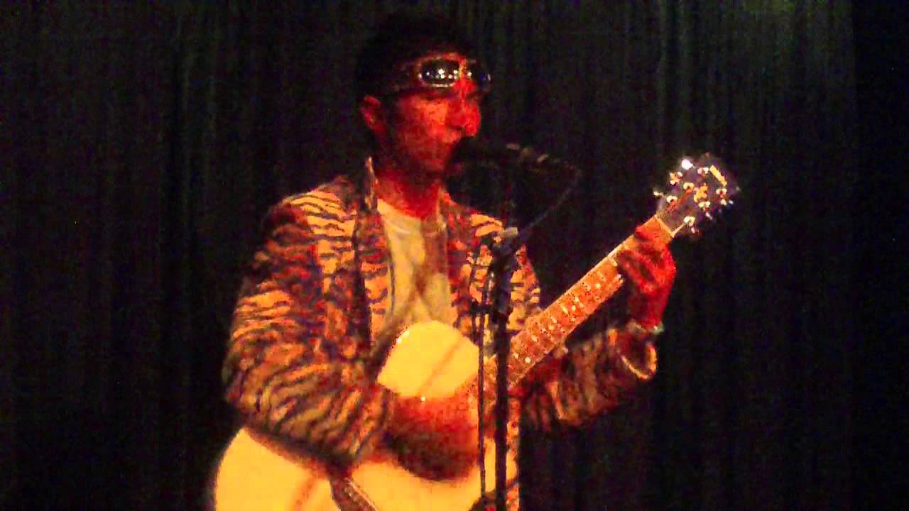 Jason Laeha @ View Hula's Waikiki 14th Anniversary [11-15-12] - YouTube