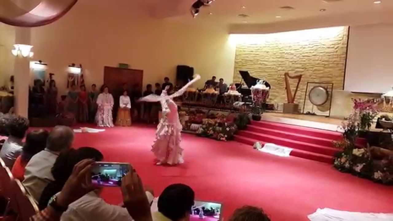 PROPHETIC DANCE - OH JEHOVAH - YouTube