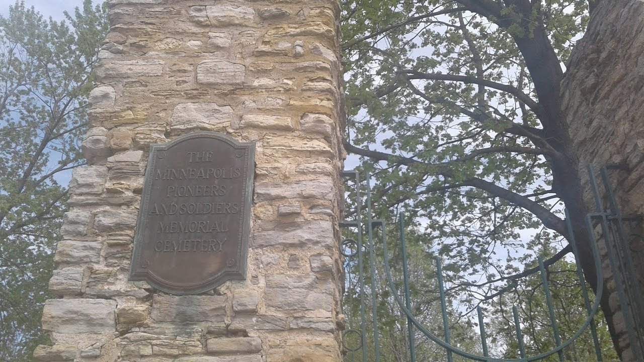 Minneapolis Pioneers and Soldier Memorial Cemetery - YouTube