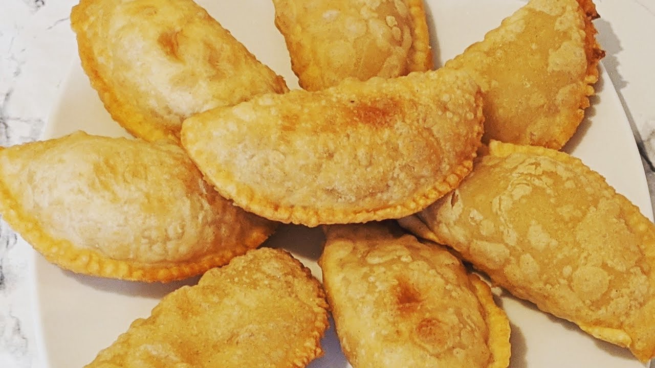 How To Make Narkeler Pitha | Coconut samosa | Coconut pasty | Naikol ...
