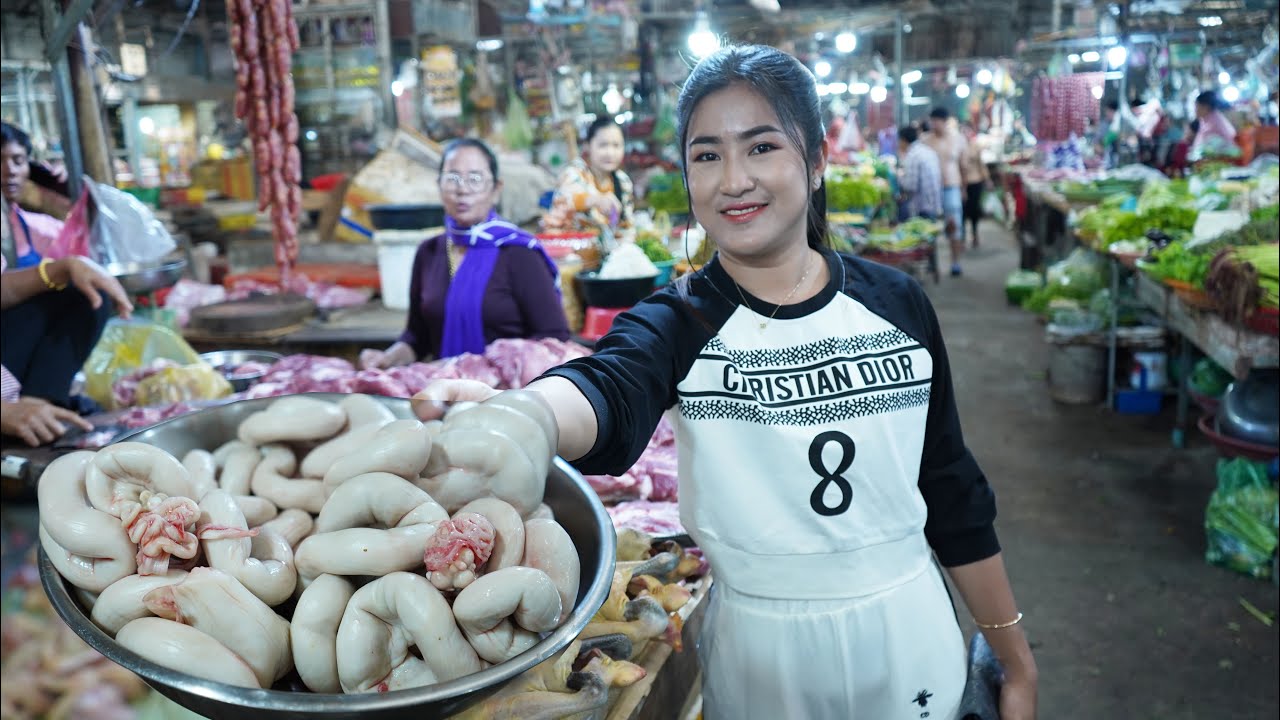 Market show, Yummy pork intestine cooking / Pork intestine with mix ...