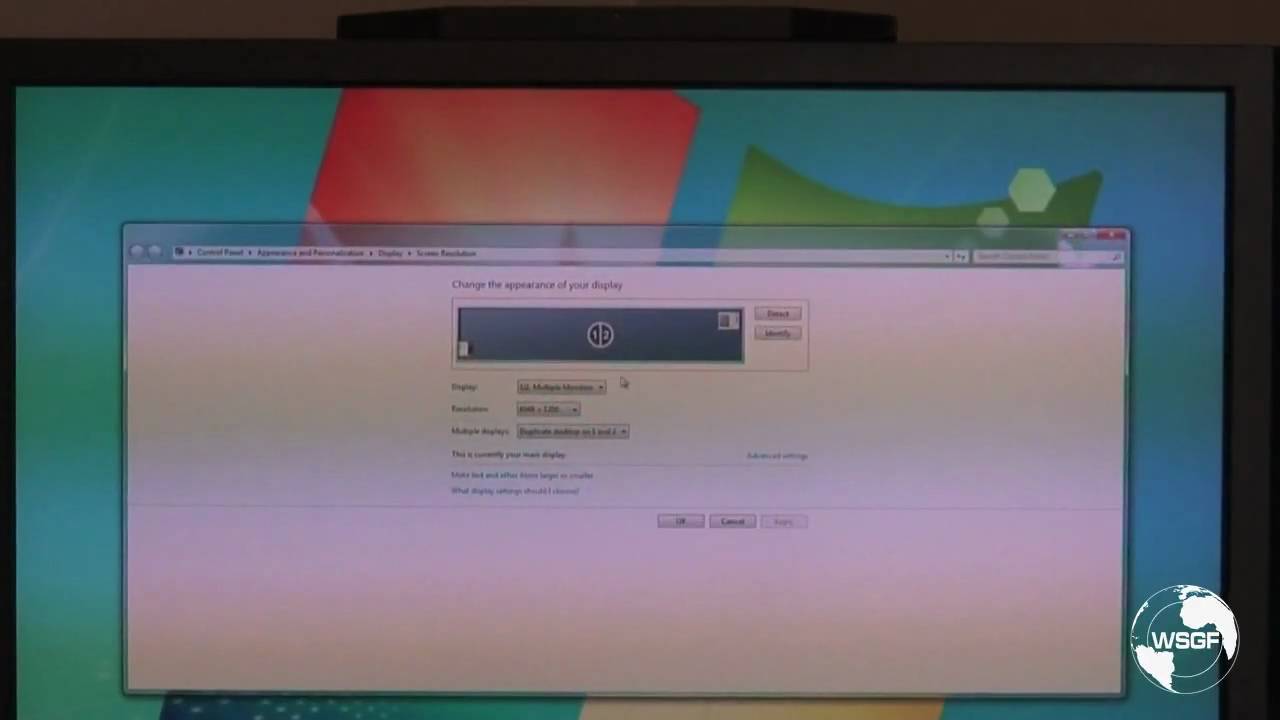 ATI Eyefinity Bezel Compensation - YouTube