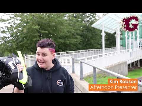 Kim Robson 'to camera' Showreel - YouTube
