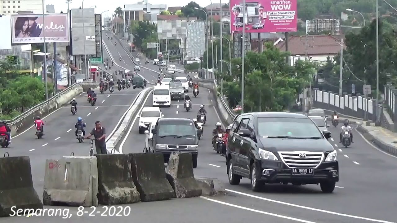 Suasana lalu lintas pagi di FLYOVER JATINGALEH Semarang - YouTube