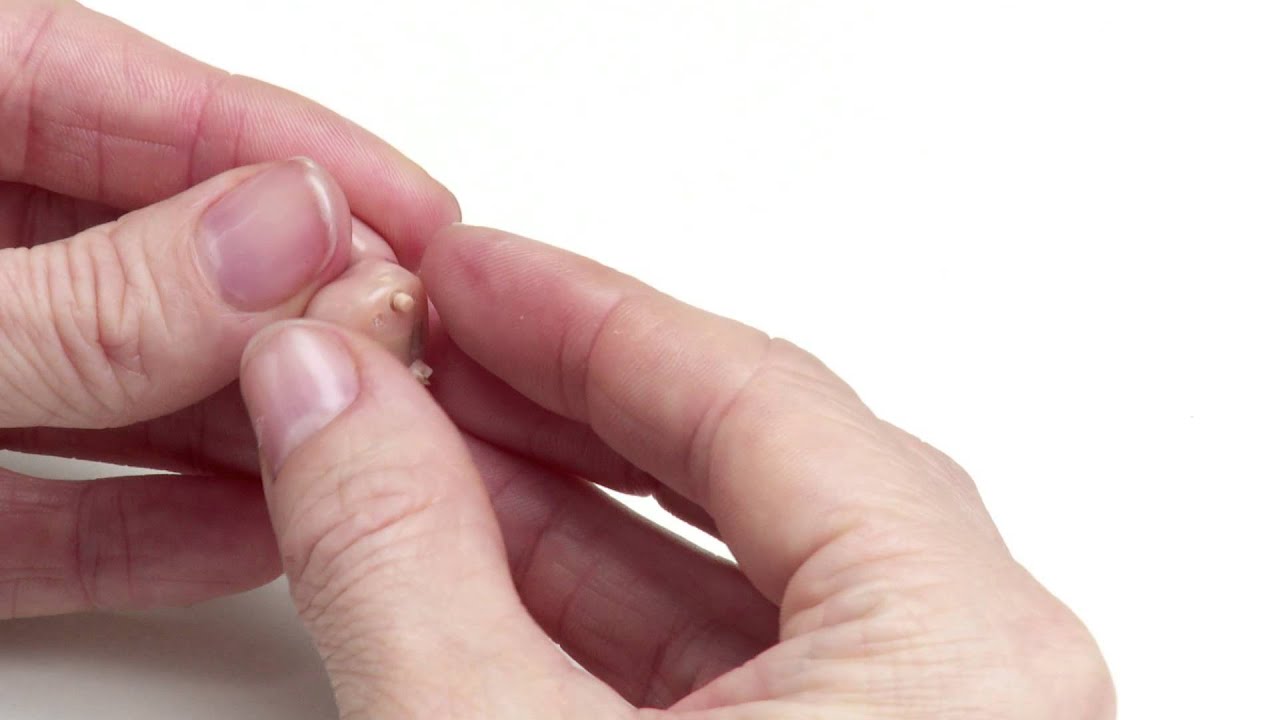 How to turn your ReSound Custom hearing instrument on and off - YouTube