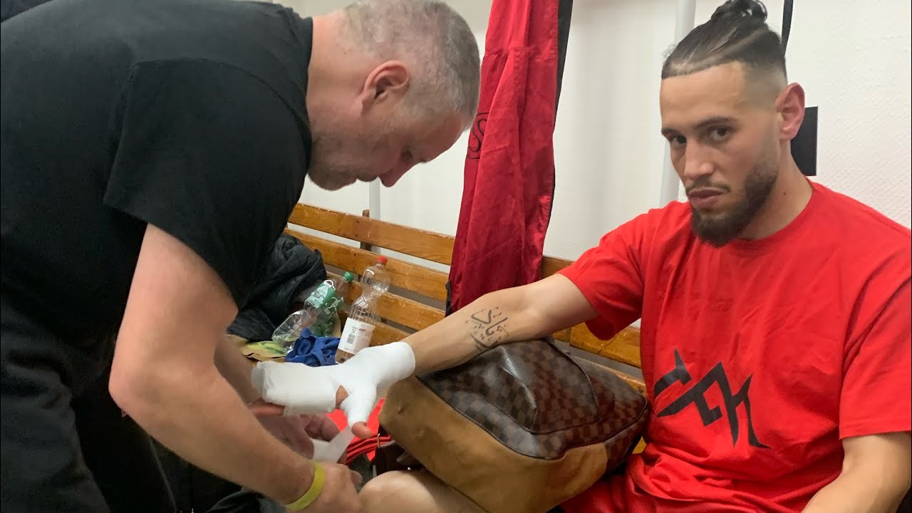 Boxing walk out | Abdeladim Mis walk out to the ring - YouTube
