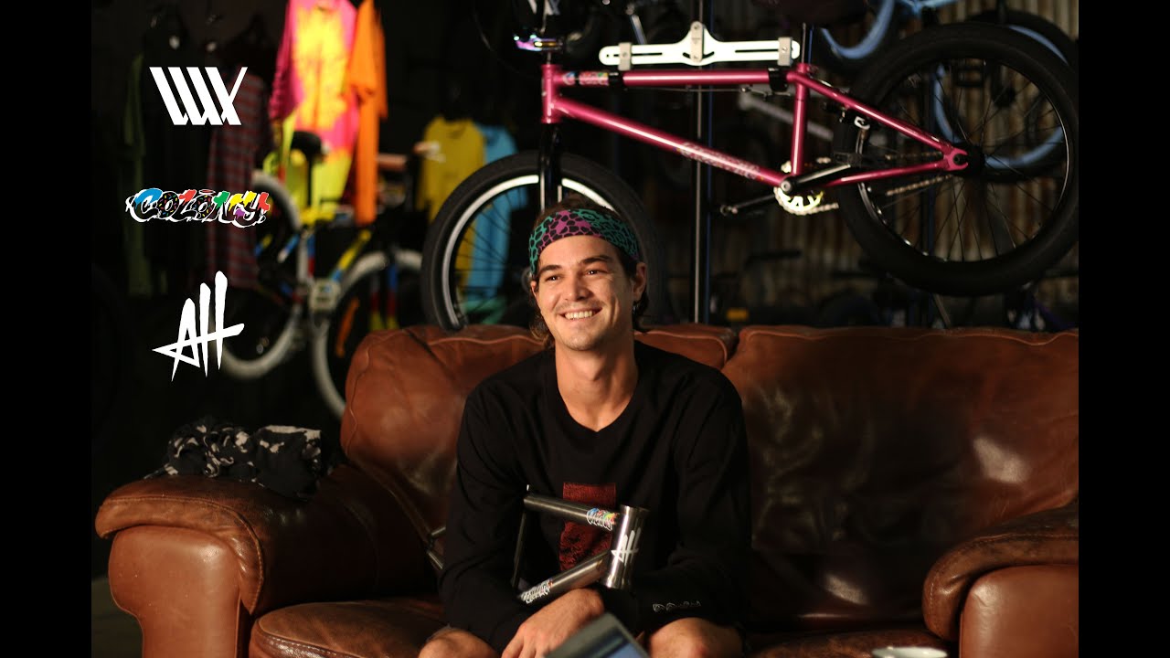 On the Couch // Alex Hiam - YouTube