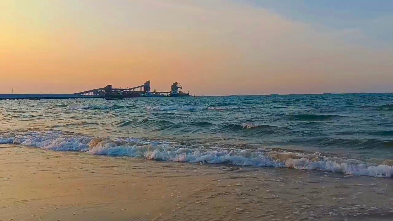 The Sound of Waves Crashing on the Beach | Lullaby | Relaxation ...