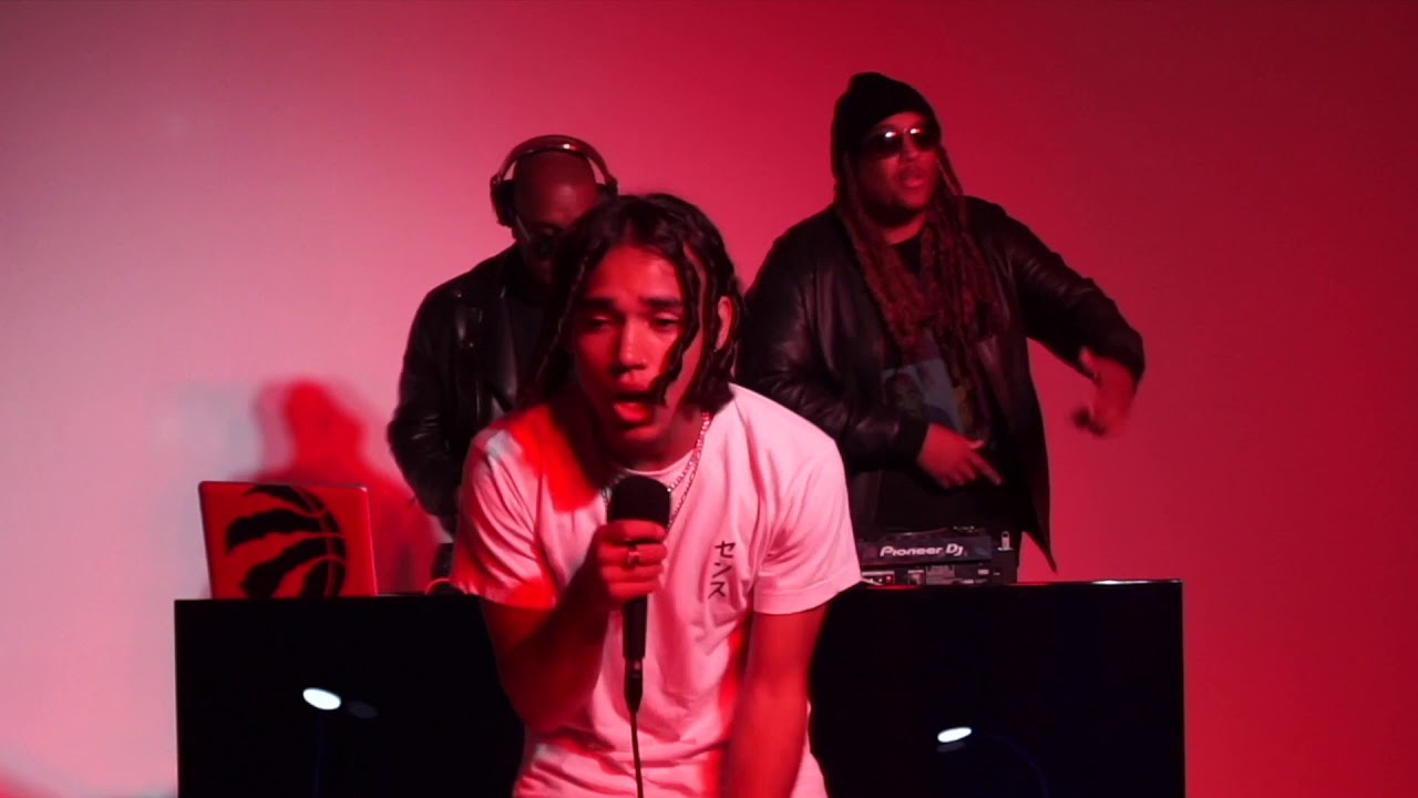 Alive (LIVE) 401 WST, 4Korners & Ashton Adams feat Dom Vallie - YouTube ...