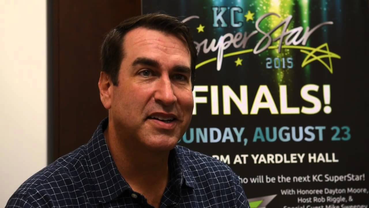 Comedian Rob Riggle Returns To KC - YouTube