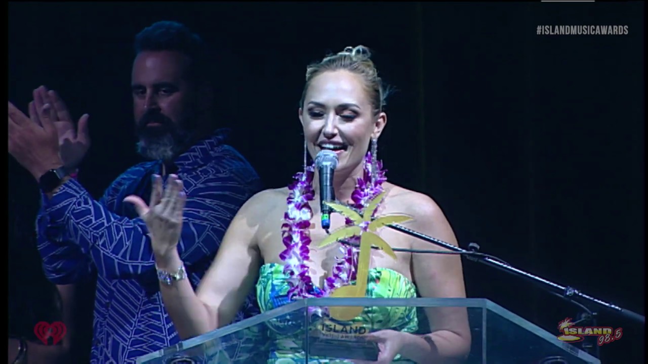 Anuhea Female Artist of the Year Acceptance Speech | 2019 Island Music ...
