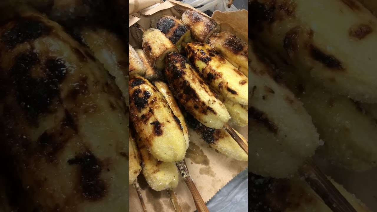 Grilled banana with sugar & margarine (ginanggang) #shorts #satisfying ...