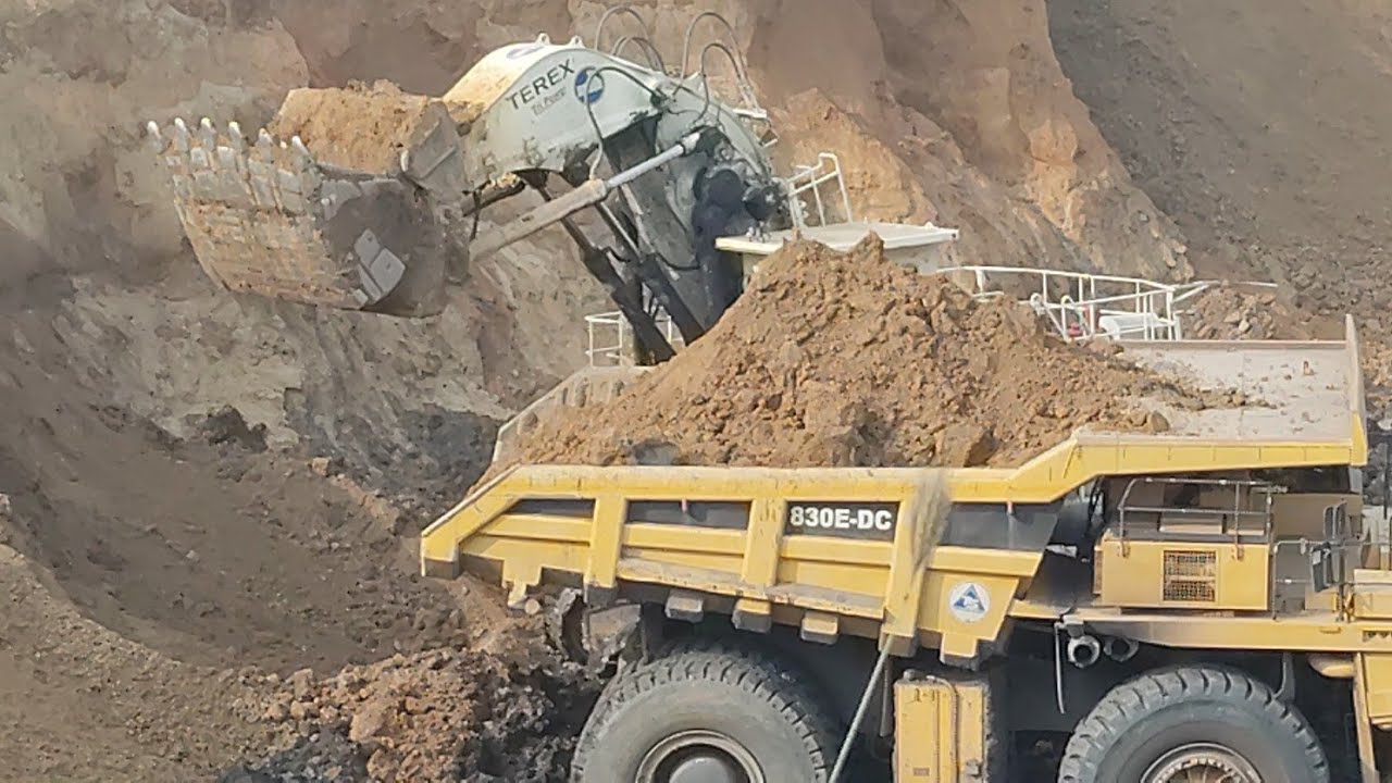 Can One RH120E Fill Ten 830E-DC Trucks in 24 Hours?"** *(Massive ...