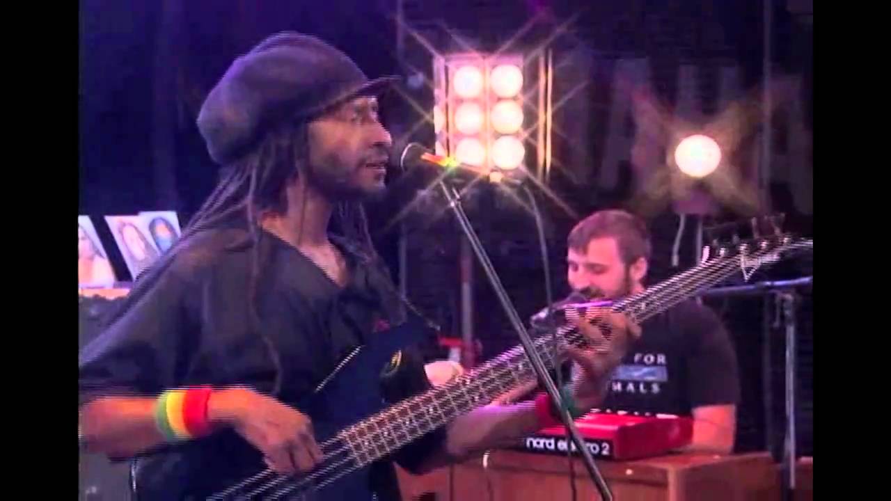 Natty Nation performing "Arise" on Urban Theatre - YouTube