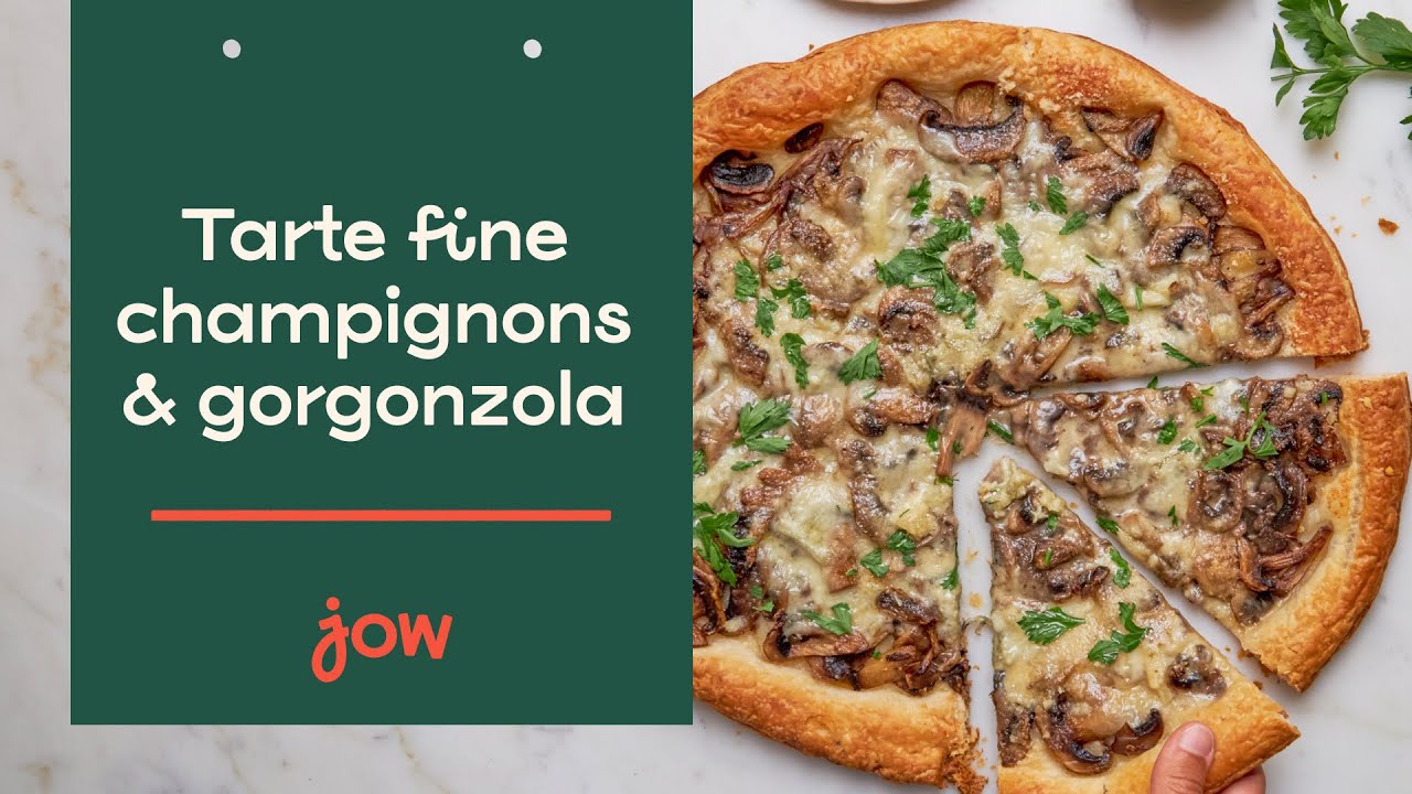 Recette de la Tarte fine champignons & gorgonzola - YouTube