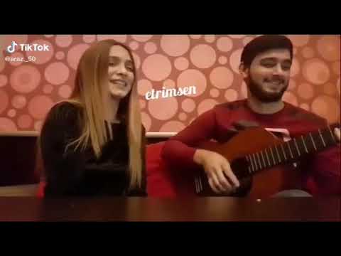 Salvari goy paluskasi qirmizi